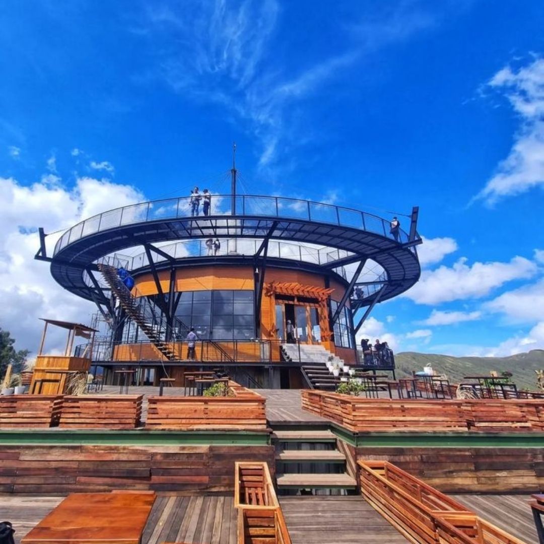 Panduan Wisata Bromo Hillside Cafe 360 - JELAJAHNESIA.ID